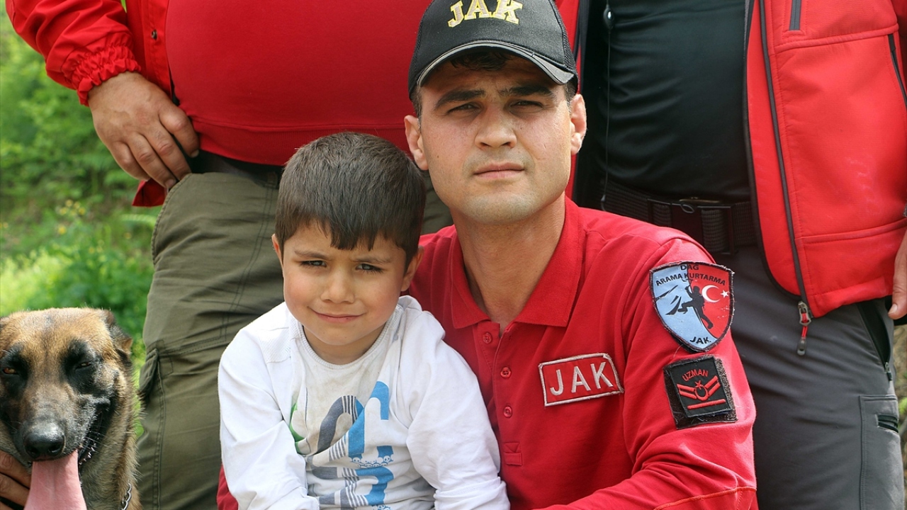 Rize'de kaybolan çocuklar bulundu | TRT Haber Foto Galeri