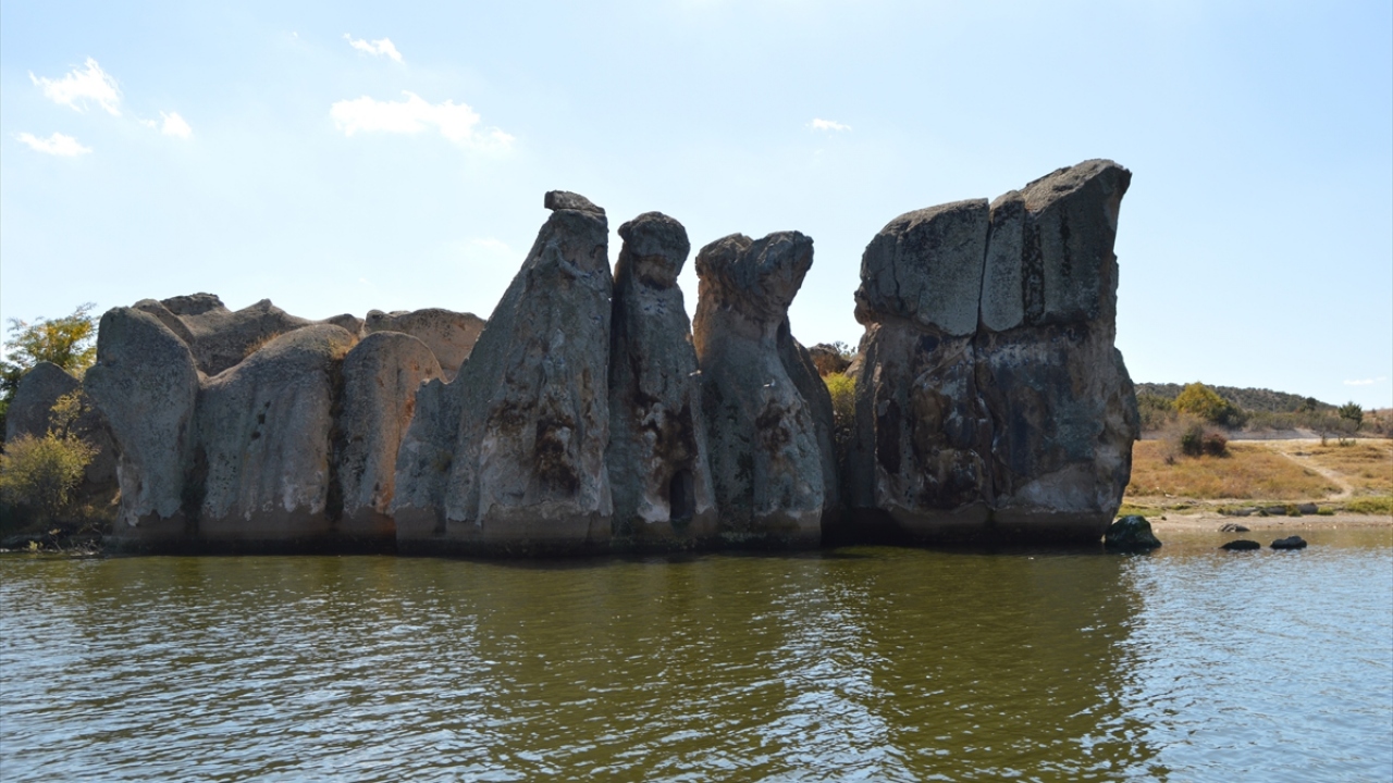 Frigya'da turist sayısı ikiye katlandı | TRT Haber Foto Galeri