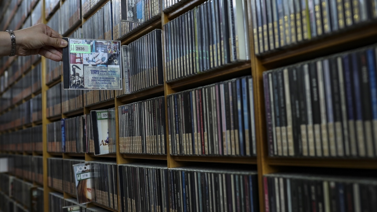 Plaktan dijitale radyoculuğun dönüşümü | TRT Haber Foto Galeri