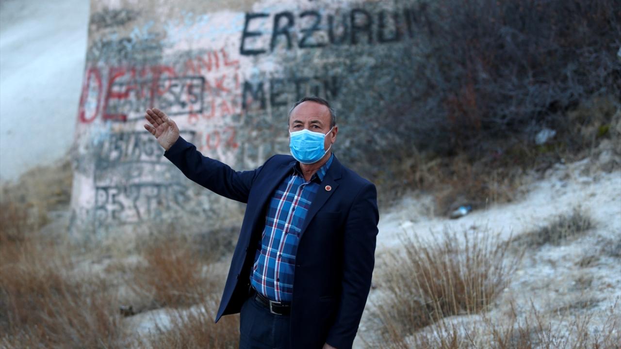 Kayseri'de peribacası benzeri doğal oluşumların üzerine yazılan yazılar ...