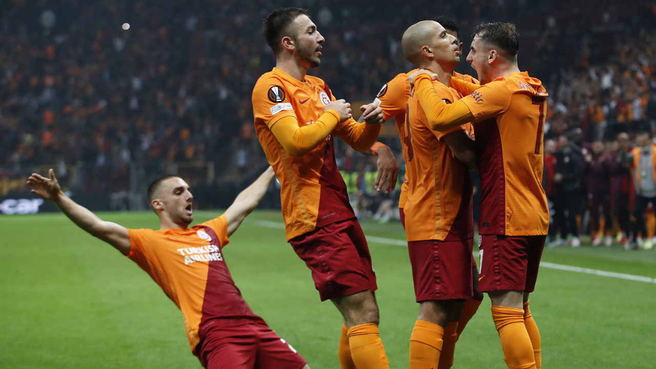 Galatasaray üstünlüğünü koruyamadı | TRT Haber Foto Galeri