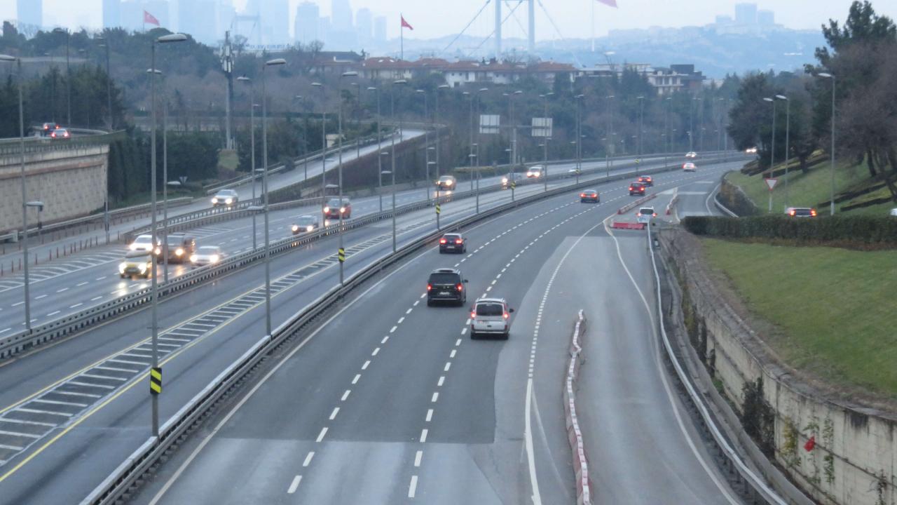 Yılın ilk günü 'İstanbul yolları' | TRT Haber Foto Galeri