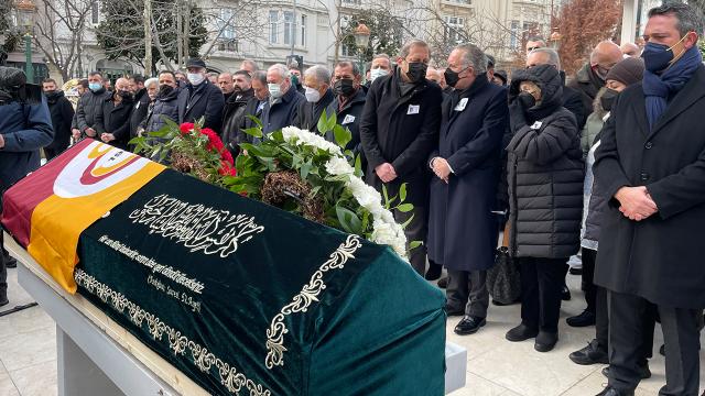 Selahattin Beyazıt son yolculuğuna uğurlandı - Son Dakika Haberleri