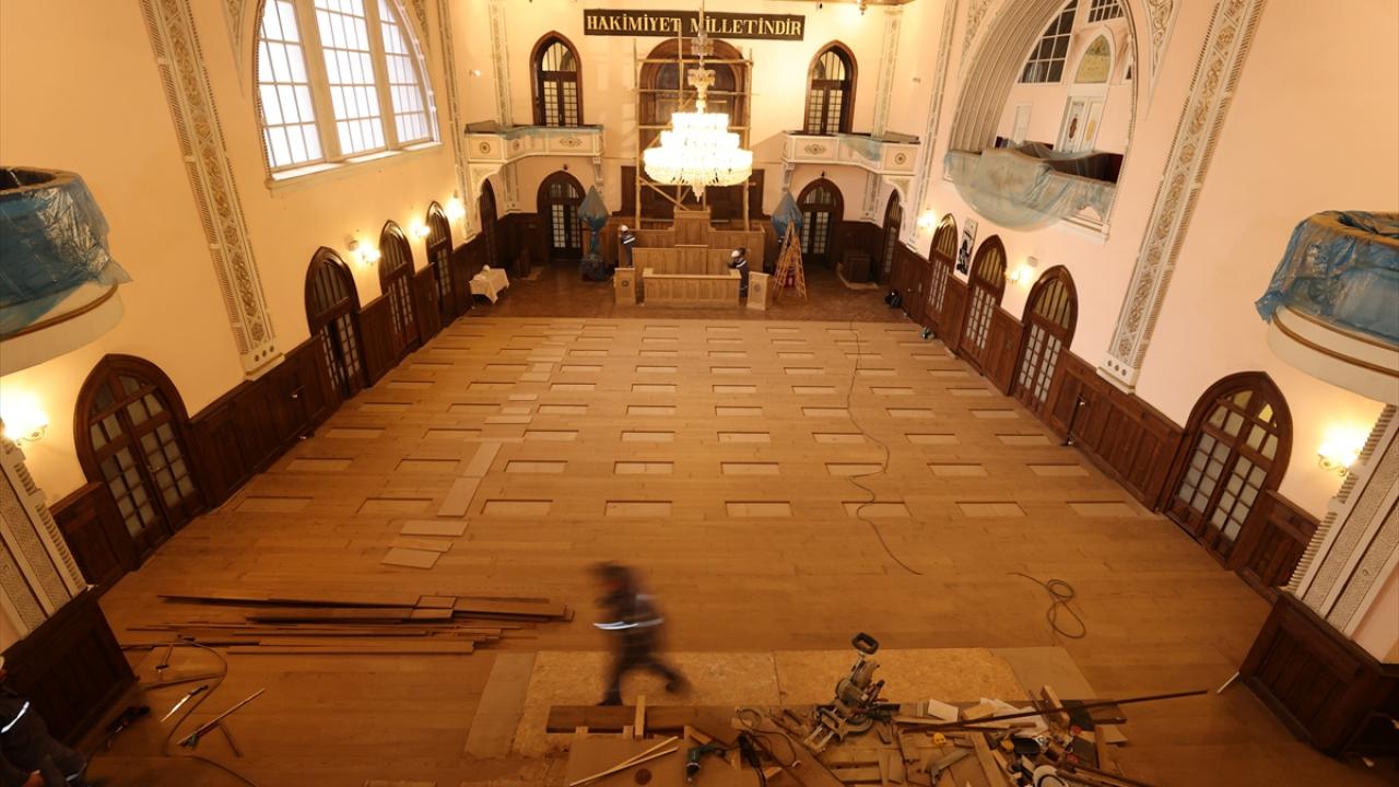 'Riyaset Divanı' orijinal dokusuna kavuşturuldu | TRT Haber Foto Galeri