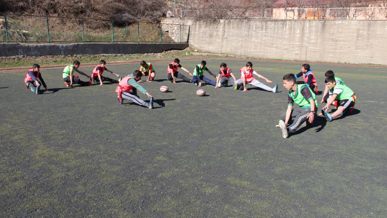 Şemdinli'nin ragbi takımı | TRT Haber Foto Galeri