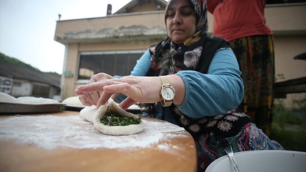 "Mancarlı ekmek" ramazanda sofralara lezzet katıyor | TRT Haber Foto Galeri