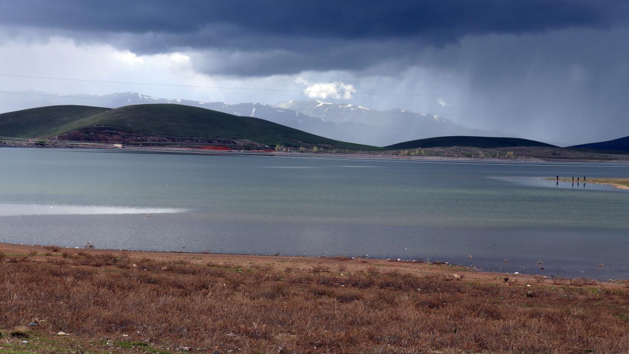Patnos Barajı yeniden suyla doldu | TRT Haber Foto Galeri