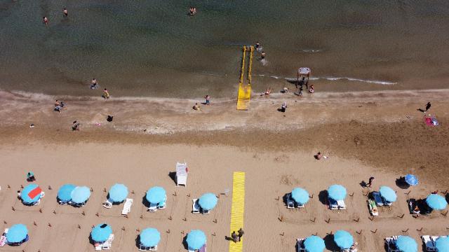 Havalar ısındı: Sahillerde yoğunluk arttı - Son Dakika Haberleri