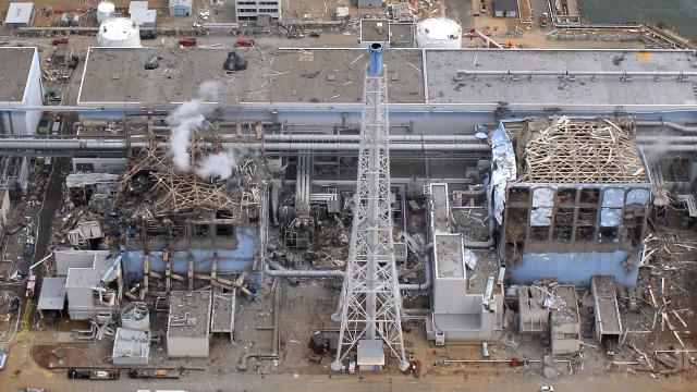 Fukuşima'da radyoaktif yakıt enkazının kaldırılması ikinci kez ...