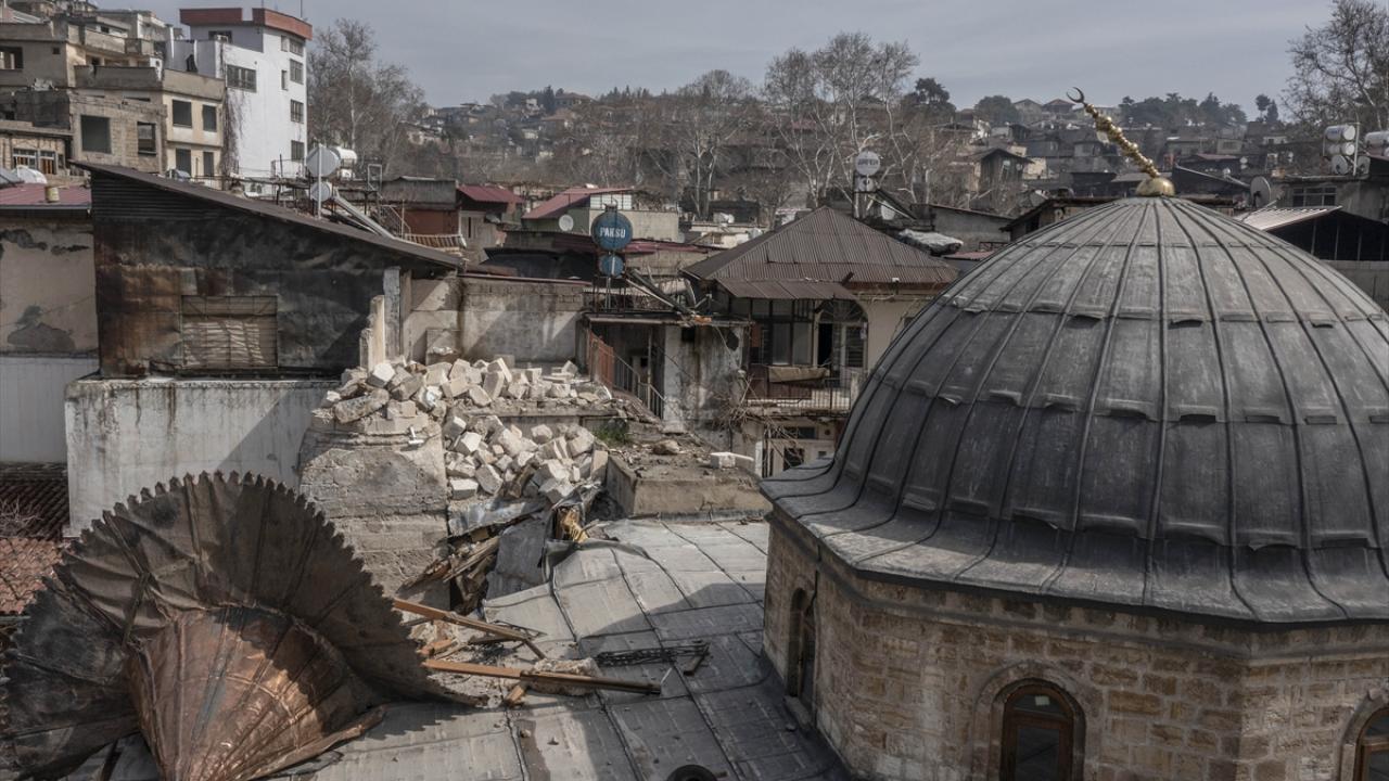 Dulkadiroğlu'nda depremlerden etkilenen tarihi yapılar yeniden ayağa ...