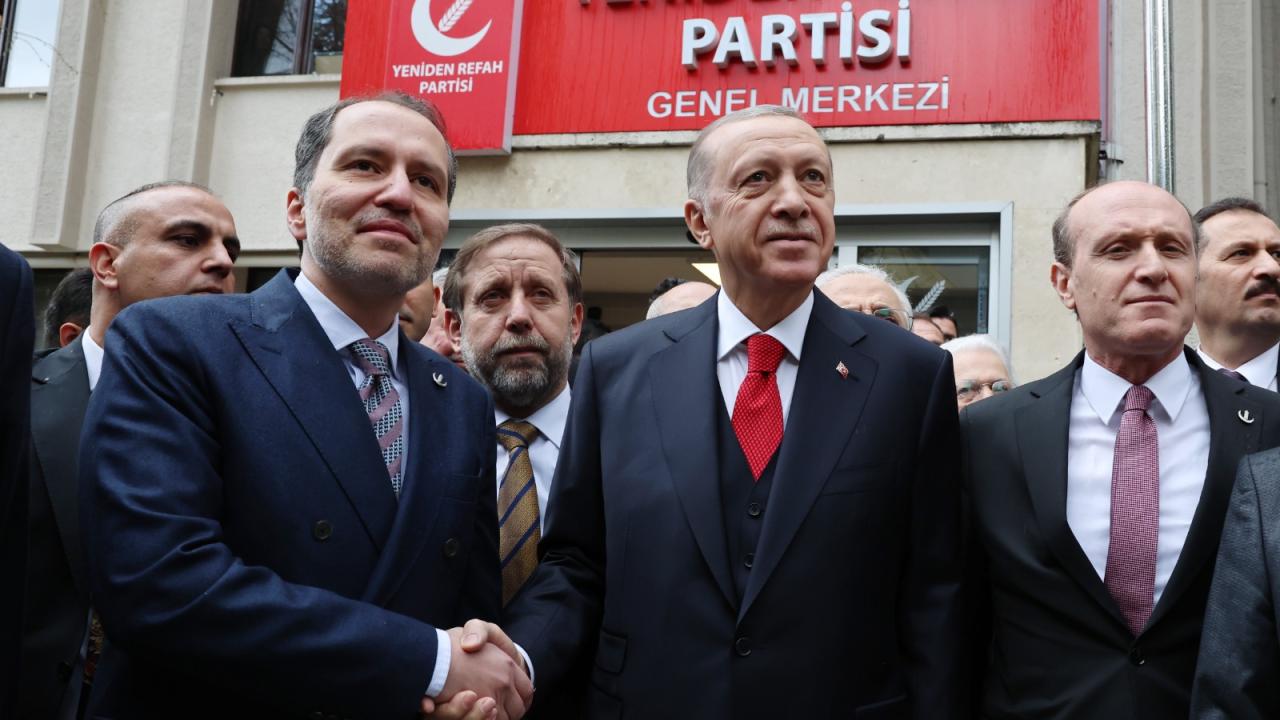 Cumhurbaşkanı Erdoğan, Erbakan ile görüştü | TRT Haber Foto Galeri