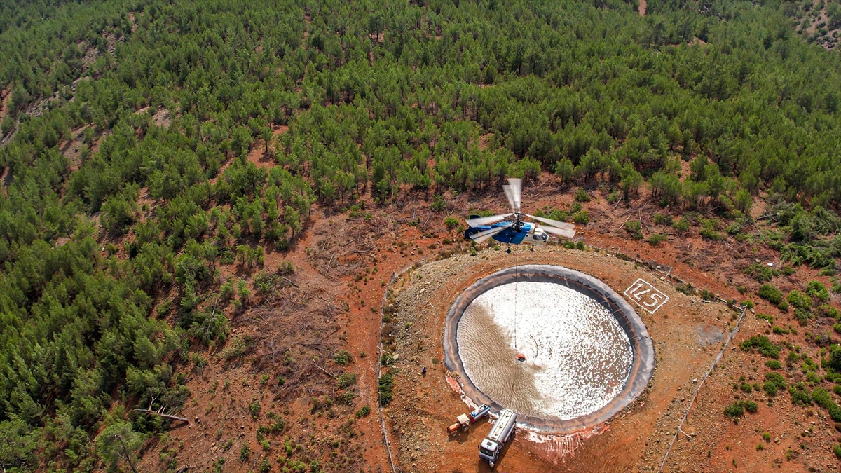 Orman yangınlarıyla mücadelede "yangın havuzları"nın sayısı artıyor ...