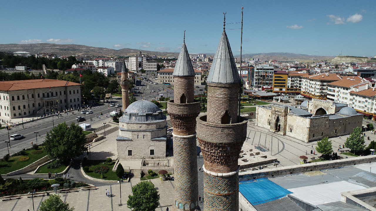 Sivas'ın tarihi kent merkezi için 'UNESCO' hazırlığı | TRT Haber Foto ...