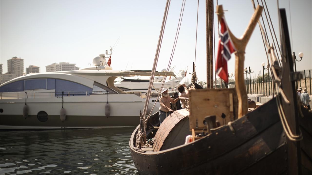 Viking yelkenlisi İstanbul'da Viking hayranları için hazırlanıyor | TRT ...