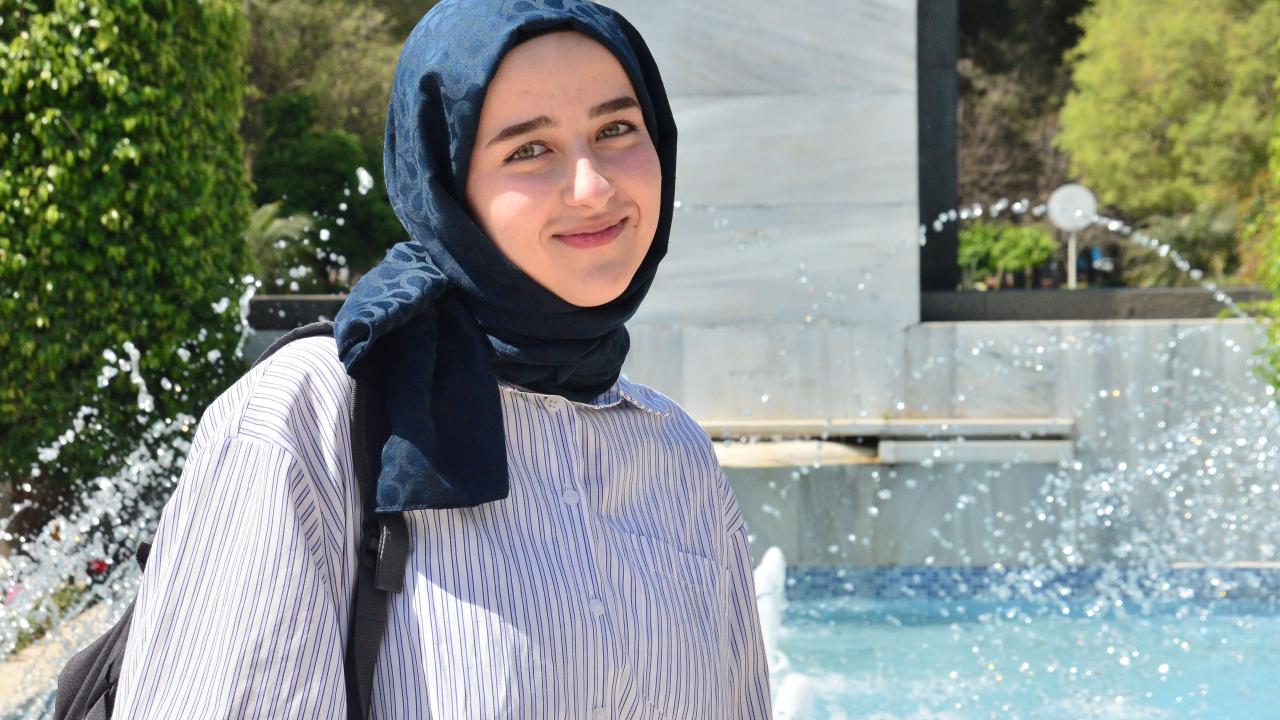 Adana 33 dereceyi gördü, parklar doldu | TRT Haber Foto Galeri