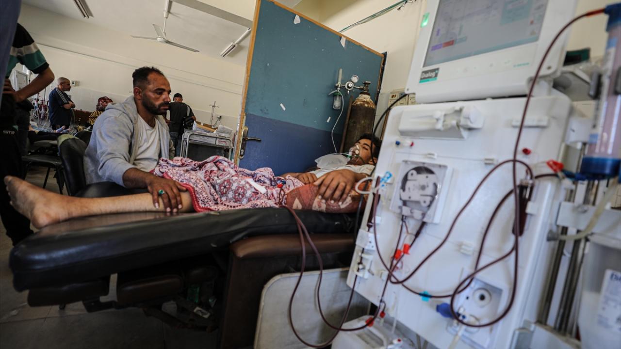 Şifa Hastanesi'nin diyaliz bölümü yeniden hasta kabulüne başladı | TRT Haber Foto Galeri