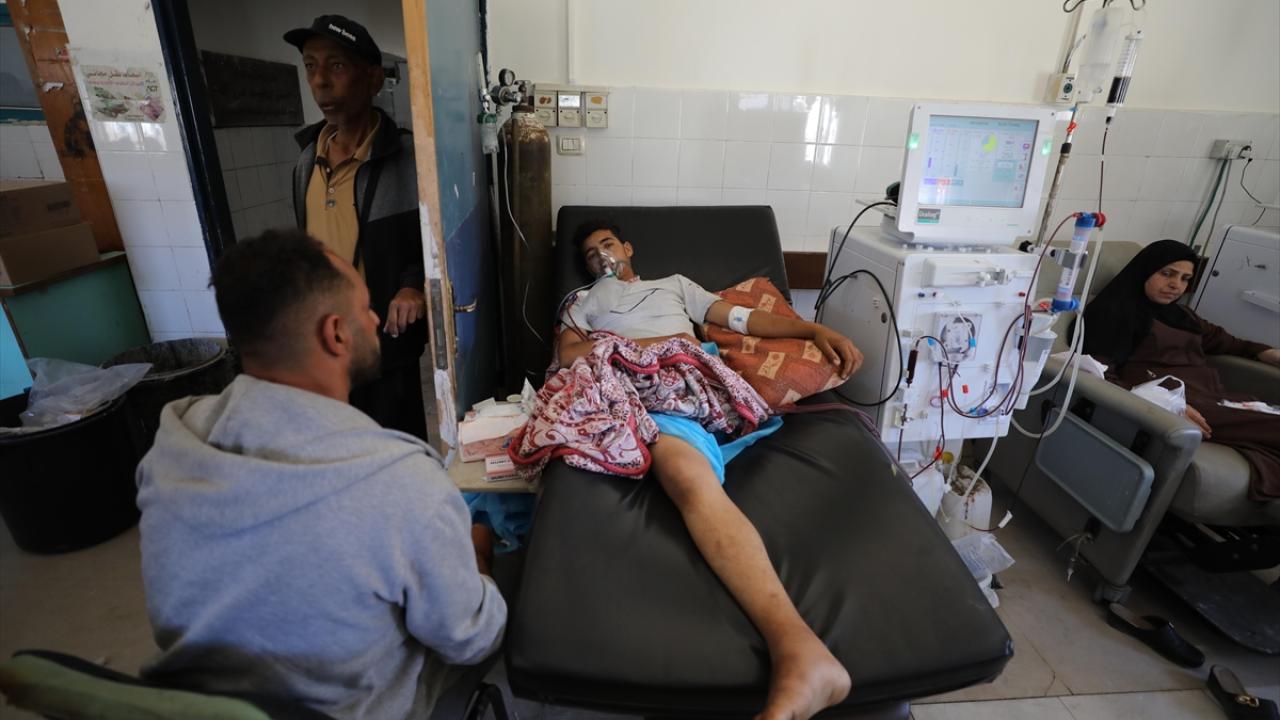 Şifa Hastanesi'nin diyaliz bölümü yeniden hasta kabulüne başladı | TRT Haber Foto Galeri