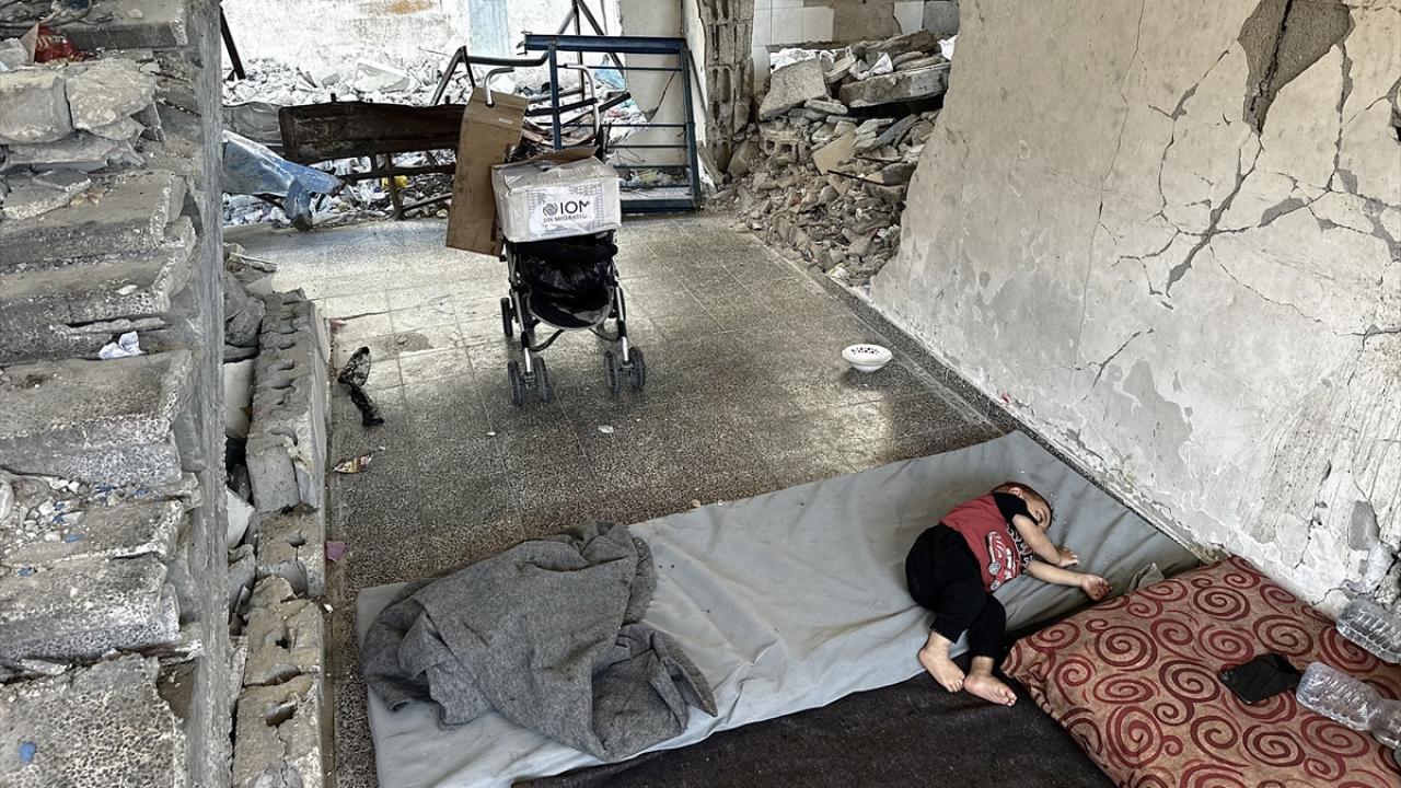 Filistinli anne Anza ve çocuklarının hayat mücadelesi | TRT Haber Foto ...