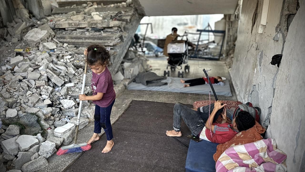 Filistinli anne Anza ve çocuklarının hayat mücadelesi | TRT Haber Foto ...